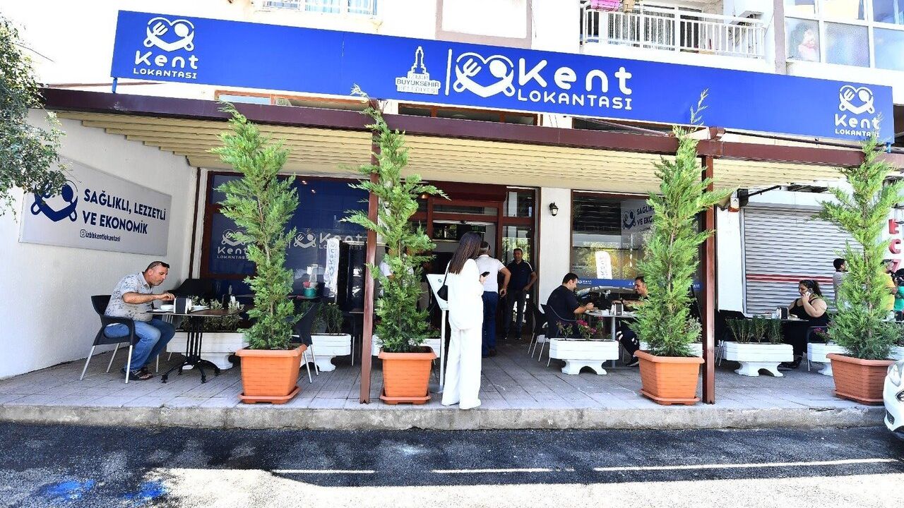 İzmir Büyükşehir bir kent lokantası daha açıyor: 4 çeşit yemek 50 TL'ye ...