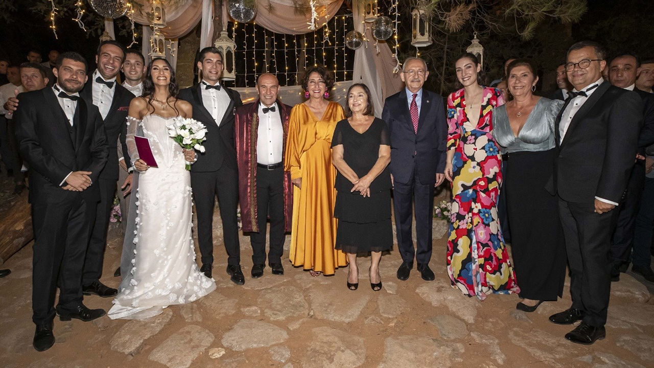 Soyer ve İzgi ailelerinin mutlu günü - İz Gazete - İzmir Haberleri ...