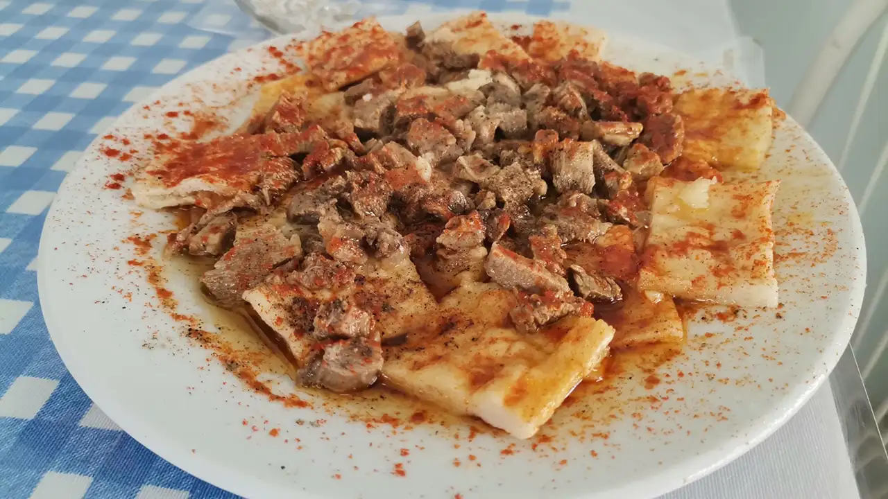 Manisa'nın en meşhur yemeği: Çakal pideli paça nasıl yapılır? - İz ...