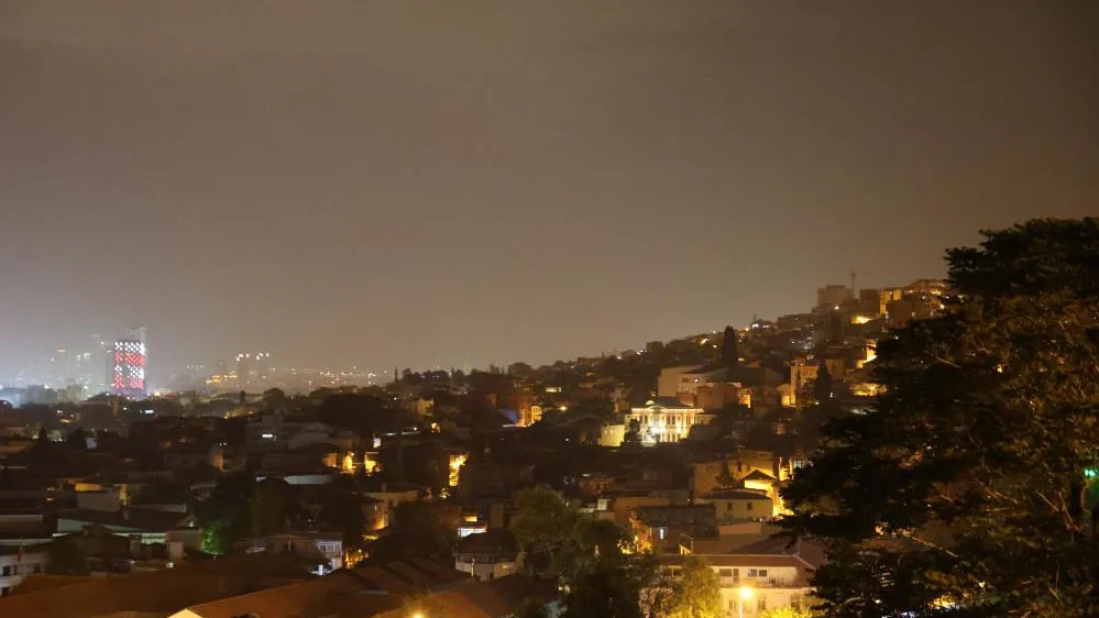 Uzmanından çöl tozu uyarısı: Hastalıklara yol açabilir - İz Gazete ... Uzmanından çöl tozu uyarısı: Hastalıklara yol açabilir - İz Gazete ...