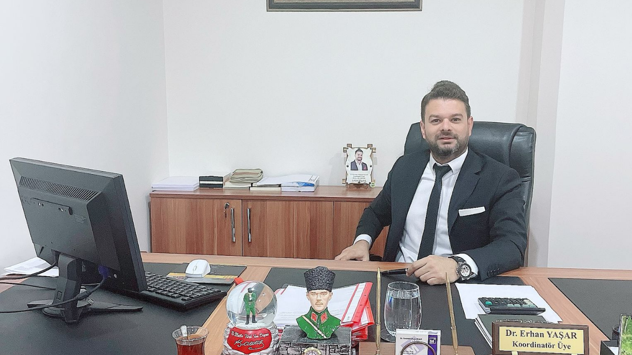 İZSMMMO Başkan Adayı Erhan Yaşar, meslektaşlarını ‘demokrasi şölenine ...