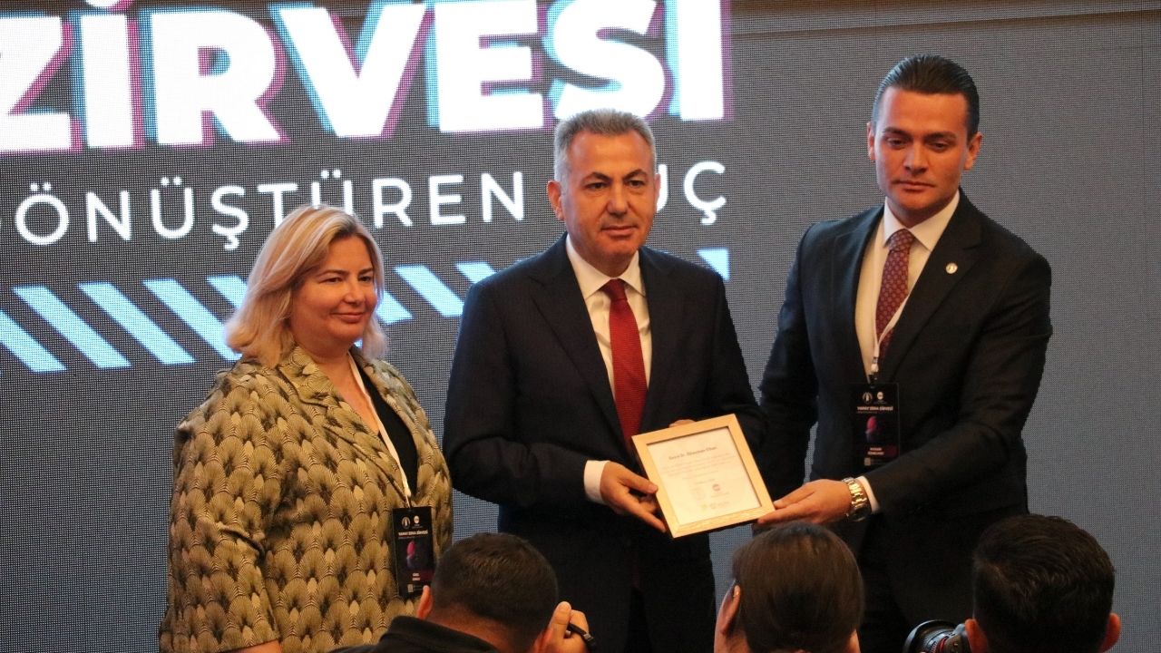 Vali Elban duyurdu: İzmir’de 2025’in ilk 4 ayında 75 organize suç ...